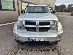 Pelēks Dodge Nitro 2007 Pērnava, ar dzinēja tilpumu 2.80 L un nobraukumu 198 tūkst. km par 5700 €, foto 2 vietnē AUTOMOTO.COM.LV