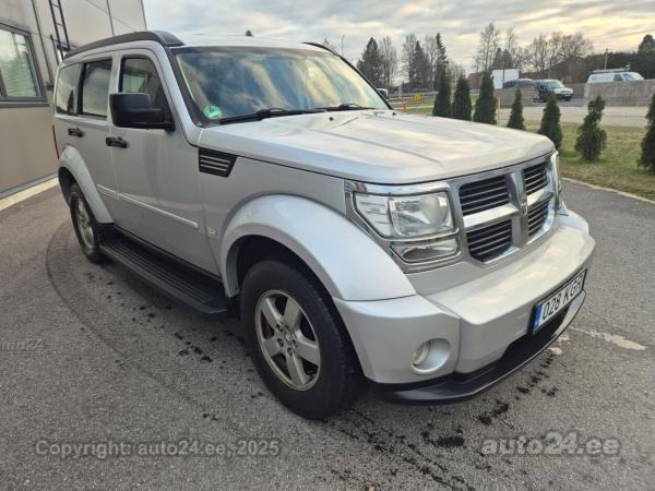 Grey Dodge Nitro 2007 in Parnu, with an engine capacity of 2.80 L and mileage of 198 thousand km for 5700 €, photo 3 on AUTOMOTO.COM.LV
