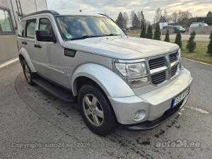 Pelēks Dodge Nitro 2007 Pērnava, ar dzinēja tilpumu 2.80 L un nobraukumu 198 tūkst. km par 5700 €, foto 3 vietnē AUTOMOTO.COM.LV