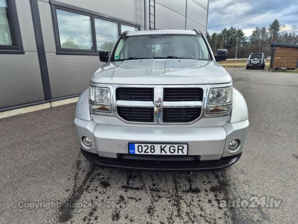 Pelēks Dodge Nitro 2007 Pērnava, ar dzinēja tilpumu 2.80 L un nobraukumu 200 tūkst. km par 5700 €, foto 2 vietnē AUTOMOTO.COM.LV