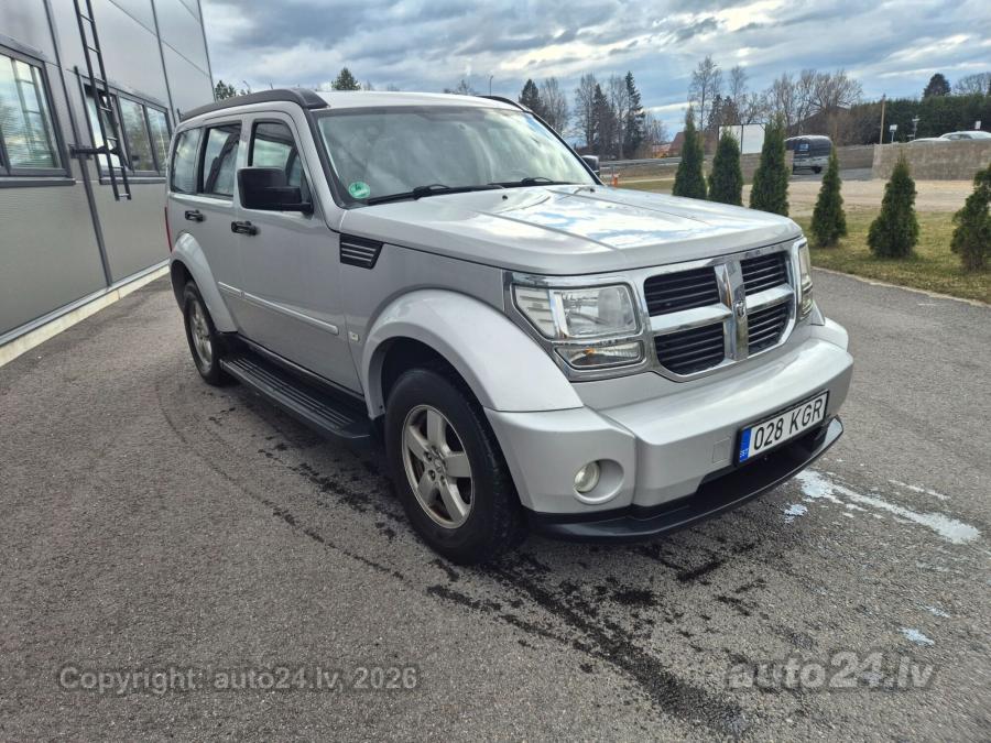Grey Dodge Nitro 2007 in Parnu, with an engine capacity of 2.80 L and mileage of 200 thousand km for 5700 €, photo 4 on AUTOMOTO.COM.LV