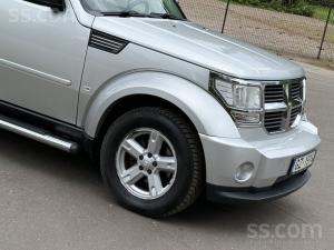 Pelēks Dodge Nitro 2007 Jūrmala, ar dzinēja tilpumu 2.80 L un nobraukumu 0 tūkst. km par 3950 €, foto 9 vietnē AUTOMOTO.COM.LV