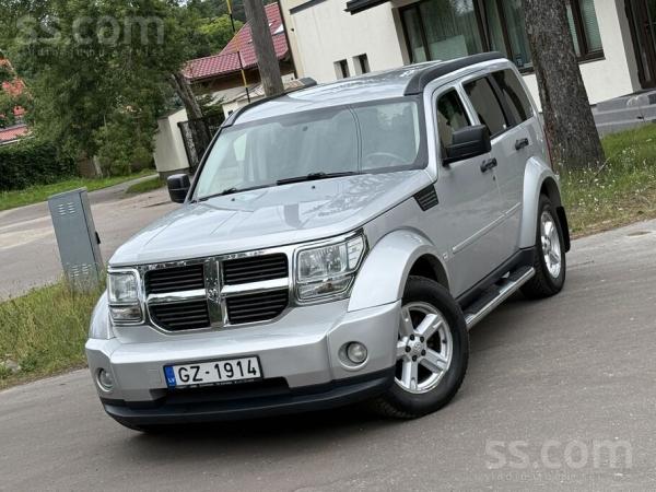 Pelēks Dodge Nitro 2007 Jūrmala, ar dzinēja tilpumu 2.80 L un nobraukumu 0 tūkst. km par 3950 €, foto 1 vietnē AUTOMOTO.COM.LV