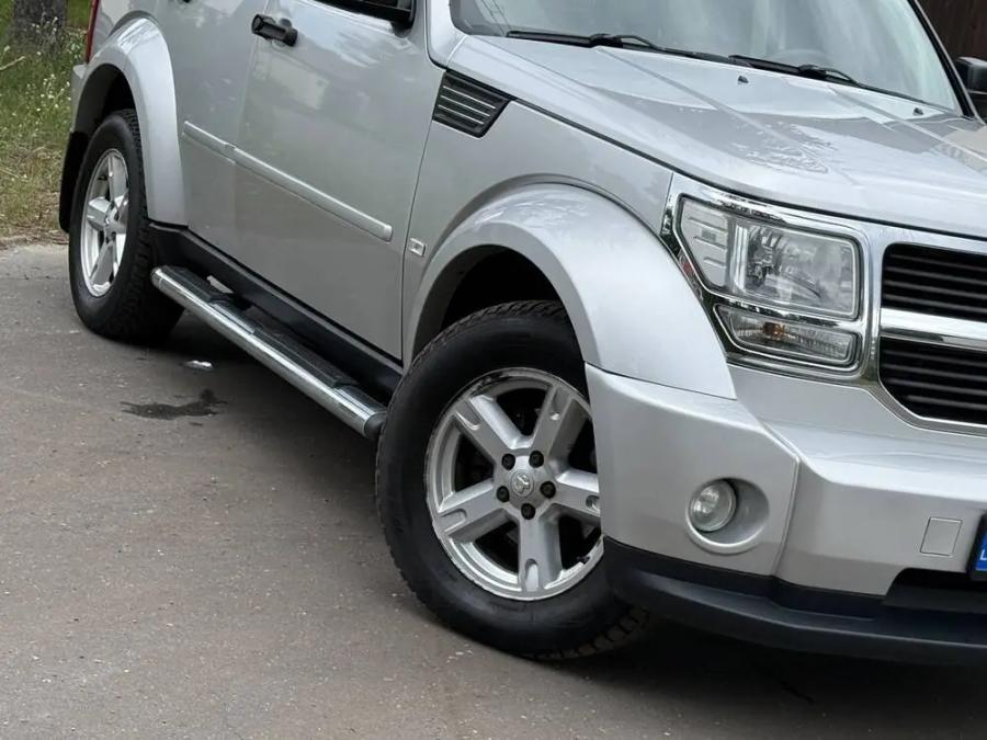 Pelēks Dodge Nitro 2007 Jūrmala, ar dzinēja tilpumu 2.80 L un nobraukumu 268 tūkst. km par 3950 €, foto 14 vietnē AUTOMOTO.COM.LV