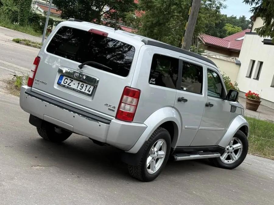 Pelēks Dodge Nitro 2007 Jūrmala, ar dzinēja tilpumu 2.80 L un nobraukumu 268 tūkst. km par 3950 €, foto 19 vietnē AUTOMOTO.COM.LV