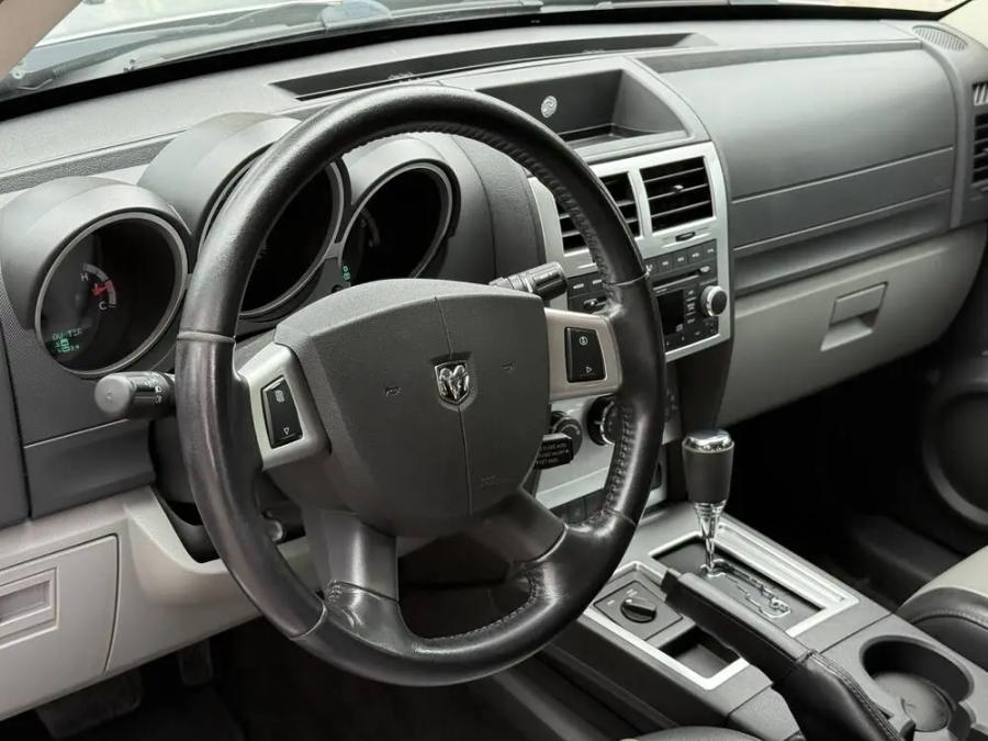 Pelēks Dodge Nitro 2007 Jūrmala, ar dzinēja tilpumu 2.80 L un nobraukumu 268 tūkst. km par 3950 €, foto 30 vietnē AUTOMOTO.COM.LV