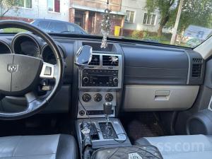 Pelēks Dodge Nitro 2008 Rīga, ar dzinēja tilpumu 2.80 L un nobraukumu 285 tūkst. km par 2500 €, foto 7 vietnē AUTOMOTO.COM.LV