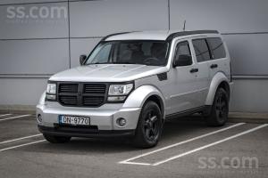 Pelēks Dodge Nitro 2009 Rīga, ar dzinēja tilpumu 2.80 L un nobraukumu 295 tūkst. km par 5990 €, foto  vietnē AUTOMOTO.COM.LV