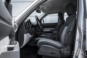 Grey Dodge Nitro 2009 in Riga, with an engine capacity of 2.80 L and mileage of 295 thousand km for 5990 €, photo 8 on AUTOMOTO.COM.LV