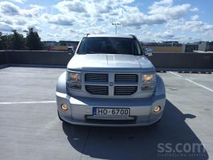 Grey Dodge Nitro 2011 in Riga, with an engine capacity of 4.00 L and mileage of 194 thousand km for 3900 €, photo 8 on AUTOMOTO.COM.LV
