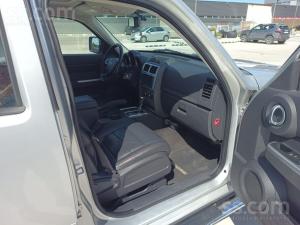 Grey Dodge Nitro 2011 in Riga, with an engine capacity of 4.00 L and mileage of 194 thousand km for 3900 €, photo 17 on AUTOMOTO.COM.LV