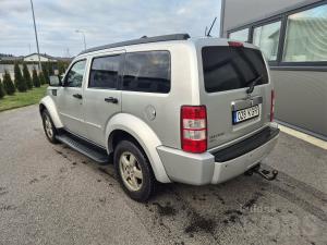 Pelēks Dodge Nitro 2007 Pērnava, ar dzinēja tilpumu 0.00 L un nobraukumu 198 tūkst. km par 5500 €, foto 3 vietnē AUTOMOTO.COM.LV