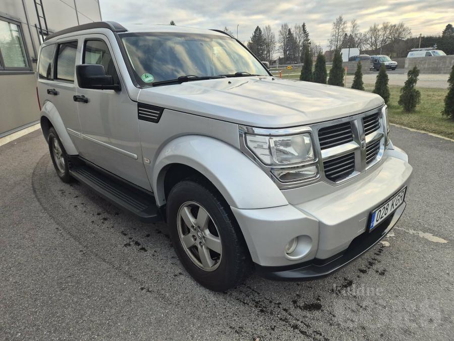 Pelēks Dodge Nitro 2007 Pērnava, ar dzinēja tilpumu 0.00 L un nobraukumu 198 tūkst. km par 5500 €, foto 6 vietnē AUTOMOTO.COM.LV
