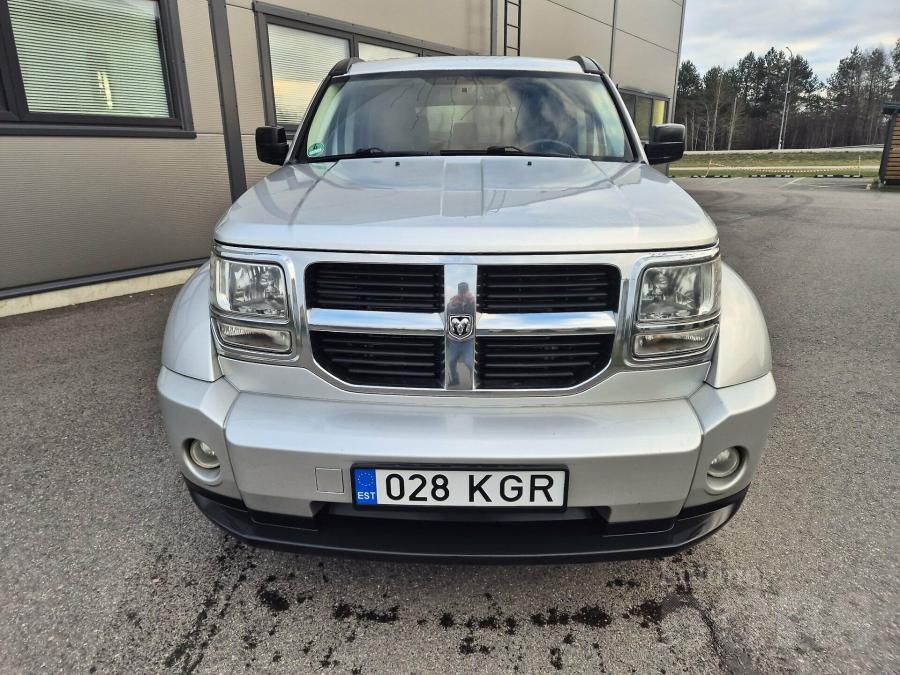 Pelēks Dodge Nitro 2007 Pērnava, ar dzinēja tilpumu 0.00 L un nobraukumu 198 tūkst. km par 5500 €, foto 7 vietnē AUTOMOTO.COM.LV