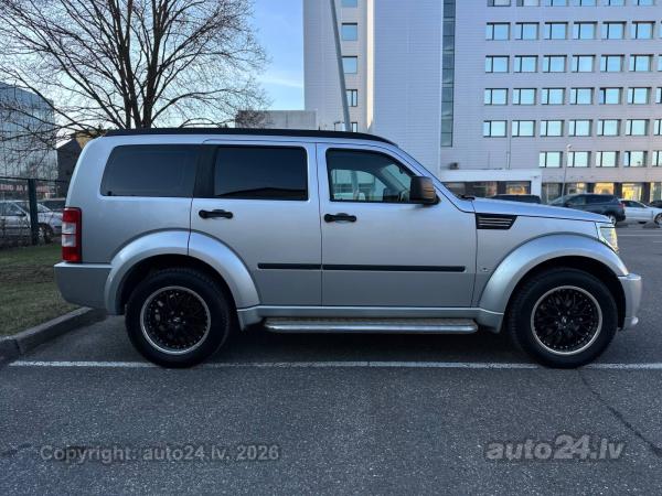 Pelēks Dodge Nitro 2007 Tallina, ar dzinēja tilpumu 2.80 L un nobraukumu 296 tūkst. km par 2999 €, foto 4 vietnē AUTOMOTO.COM.LV