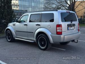 Pelēks Dodge Nitro 2007 Tallina, ar dzinēja tilpumu 2.80 L un nobraukumu 296 tūkst. km par 2999 €, foto 7 vietnē AUTOMOTO.COM.LV