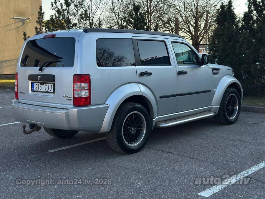 Pelēks Dodge Nitro 2007 Tallina, ar dzinēja tilpumu 2.80 L un nobraukumu 296 tūkst. km par 2999 €, foto 8 vietnē AUTOMOTO.COM.LV