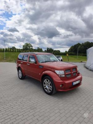 Oranžs Dodge Nitro 2008 Elektrėnai, ar dzinēja tilpumu 2.78 L un nobraukumu 201 tūkst. km par 3900 €, foto 3 vietnē AUTOMOTO.COM.LV