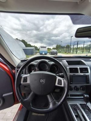 Oranžs Dodge Nitro 2008 Elektrėnai, ar dzinēja tilpumu 2.78 L un nobraukumu 201 tūkst. km par 3900 €, foto 10 vietnē AUTOMOTO.COM.LV