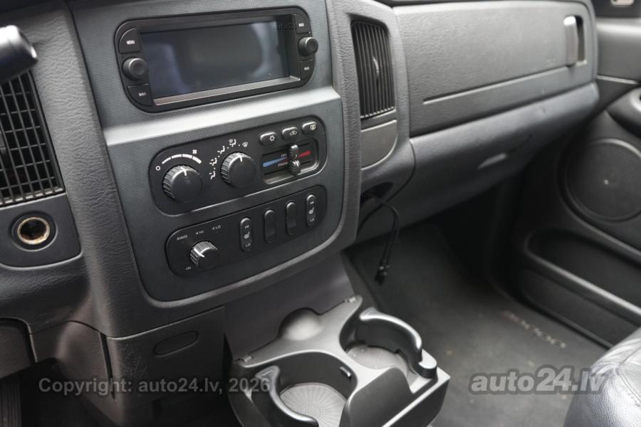 Melns Dodge RAM 2005 Tallina, ar dzinēja tilpumu 5.70 L un nobraukumu 139 tūkst. km par 19900 €, foto 20 vietnē AUTOMOTO.COM.LV