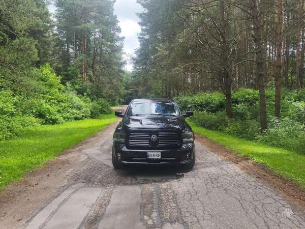 Melns Dodge RAM 2014 Panevēža, ar dzinēja tilpumu 5.70 L un nobraukumu 357 tūkst. km par 13700 €, foto 8 vietnē AUTOMOTO.COM.LV