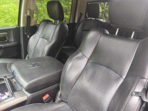 Black Dodge RAM 2014 in Panevezys, with an engine capacity of 5.70 L and mileage of 357 thousand km for 13700 €, photo 10 on AUTOMOTO.COM.LV