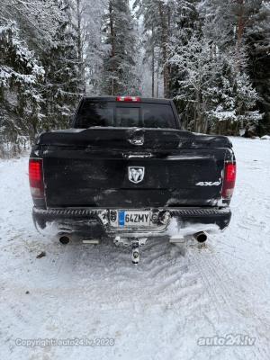 Black Dodge RAM 2015 in Tallinn, with an engine capacity of 5.70 L and mileage of 302 thousand km for 23000 €, photo 6 on AUTOMOTO.COM.LV