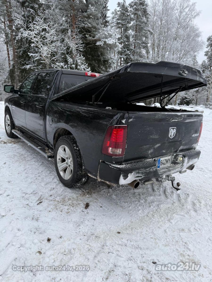 Black Dodge RAM 2015 in Tallinn, with an engine capacity of 5.70 L and mileage of 302 thousand km for 23000 €, photo 7 on AUTOMOTO.COM.LV