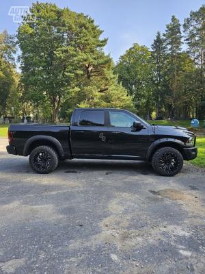 Melns Dodge RAM 2015 Mažeikiai, ar dzinēja tilpumu 5.70 L un nobraukumu 233 tūkst. km par 22000 €, foto 3 vietnē AUTOMOTO.COM.LV