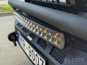 Black Dodge RAM 2015 in Riga, with an engine capacity of 5.70 L and mileage of 135 thousand km for 31900 €, photo 20 on AUTOMOTO.COM.LV