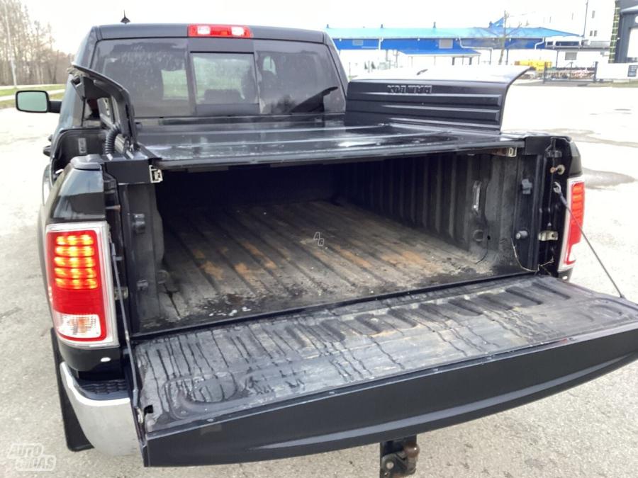 Melns Dodge RAM 2016 Tauragė, ar dzinēja tilpumu 3.00 L un nobraukumu 225 tūkst. km par 16500 €, foto 10 vietnē AUTOMOTO.COM.LV