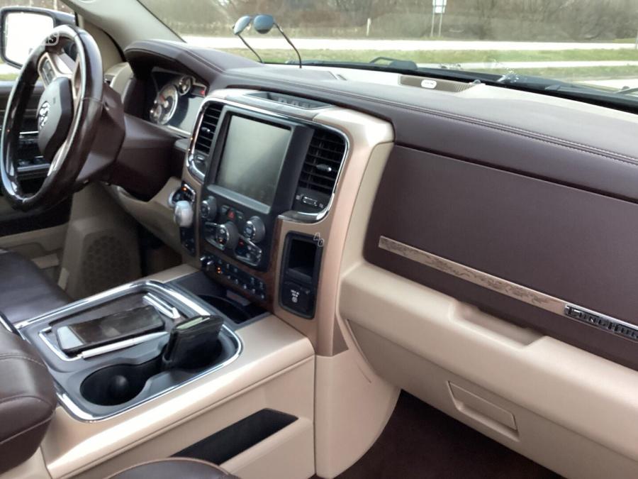Melns Dodge RAM 2016 Tauragė, ar dzinēja tilpumu 3.00 L un nobraukumu 225 tūkst. km par 16500 €, foto 12 vietnē AUTOMOTO.COM.LV