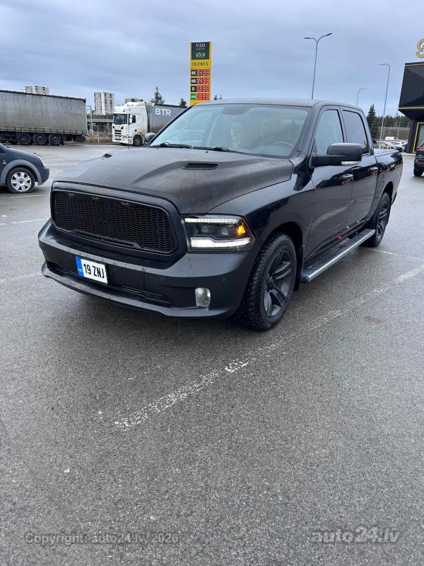 Melns Dodge RAM 2016 Tallina, ar dzinēja tilpumu 5.70 L un nobraukumu 268 tūkst. km par 22000 €, foto 2 vietnē AUTOMOTO.COM.LV