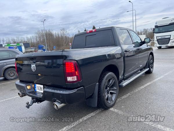 Melns Dodge RAM 2016 Tallina, ar dzinēja tilpumu 5.70 L un nobraukumu 268 tūkst. km par 22000 €, foto 4 vietnē AUTOMOTO.COM.LV
