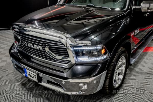 Melns Dodge RAM 2016 Pērnava, ar dzinēja tilpumu 5.70 L un nobraukumu 130 tūkst. km par 33000 €, foto 2 vietnē AUTOMOTO.COM.LV