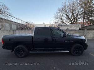 Black Dodge RAM 2016 in Haapsalu, with an engine capacity of 5.70 L and mileage of 225 thousand km for 24000 €, photo 5 on AUTOMOTO.COM.LV