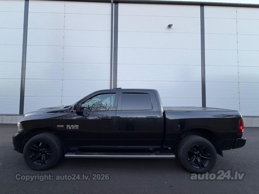 Black Dodge RAM 2016 in Haapsalu, with an engine capacity of 5.70 L and mileage of 225 thousand km for 24000 €, photo 6 on AUTOMOTO.COM.LV