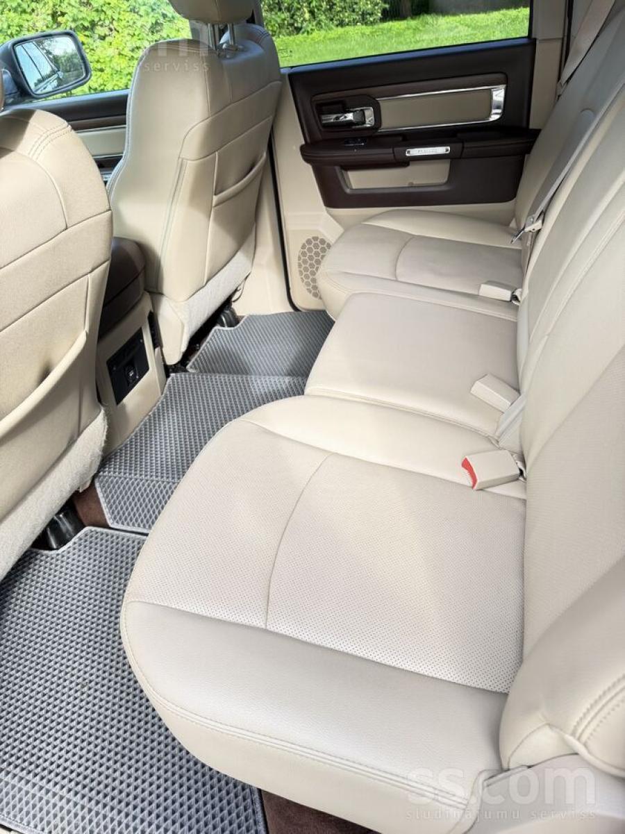 Melns Dodge RAM 2016 Ventspils, ar dzinēja tilpumu 3.00 L un nobraukumu 259 tūkst. km par 25000 €, foto 6 vietnē AUTOMOTO.COM.LV