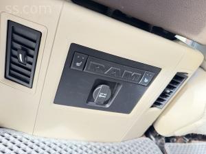 Melns Dodge RAM 2016 Ventspils, ar dzinēja tilpumu 3.00 L un nobraukumu 259 tūkst. km par 25000 €, foto 7 vietnē AUTOMOTO.COM.LV