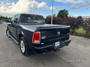 Black Dodge RAM 2018 in Tallinn, with an engine capacity of 5.70 L and mileage of 241 thousand km for 24790 €, photo 7 on AUTOMOTO.COM.LV