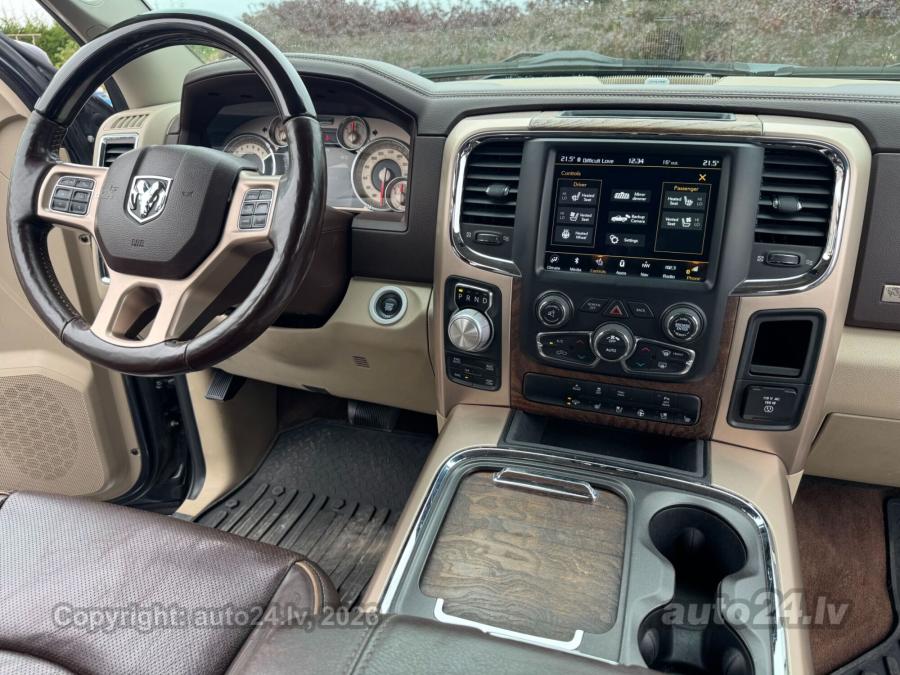 Black Dodge RAM 2018 in Tallinn, with an engine capacity of 5.70 L and mileage of 241 thousand km for 24790 €, photo 10 on AUTOMOTO.COM.LV