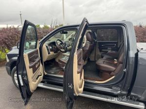 Black Dodge RAM 2018 in Tallinn, with an engine capacity of 5.70 L and mileage of 241 thousand km for 24790 €, photo 14 on AUTOMOTO.COM.LV