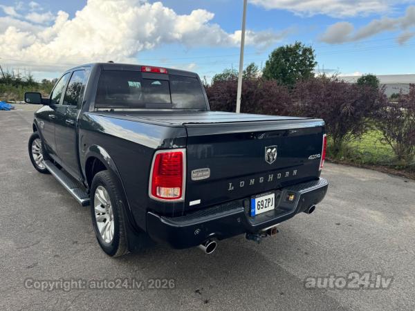 Melns Dodge RAM 2018 Tallina, ar dzinēja tilpumu 5.70 L un nobraukumu 241 tūkst. km par 24790 €, foto 7 vietnē AUTOMOTO.COM.LV