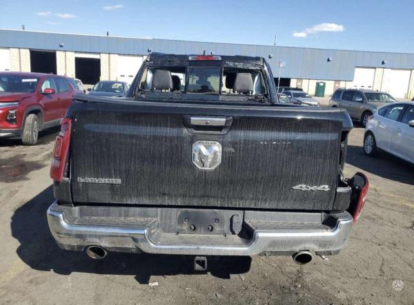 Black Dodge RAM 2019 in Klaipeda, with an engine capacity of 5.70 L and mileage of 116 thousand km for 14900 €, photo 6 on AUTOMOTO.COM.LV