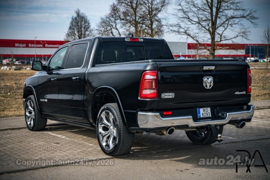 Black Dodge RAM 2020 in Riga, with an engine capacity of 3.00 L and mileage of 185 thousand km for 39990 €, photo 6 on AUTOMOTO.COM.LV