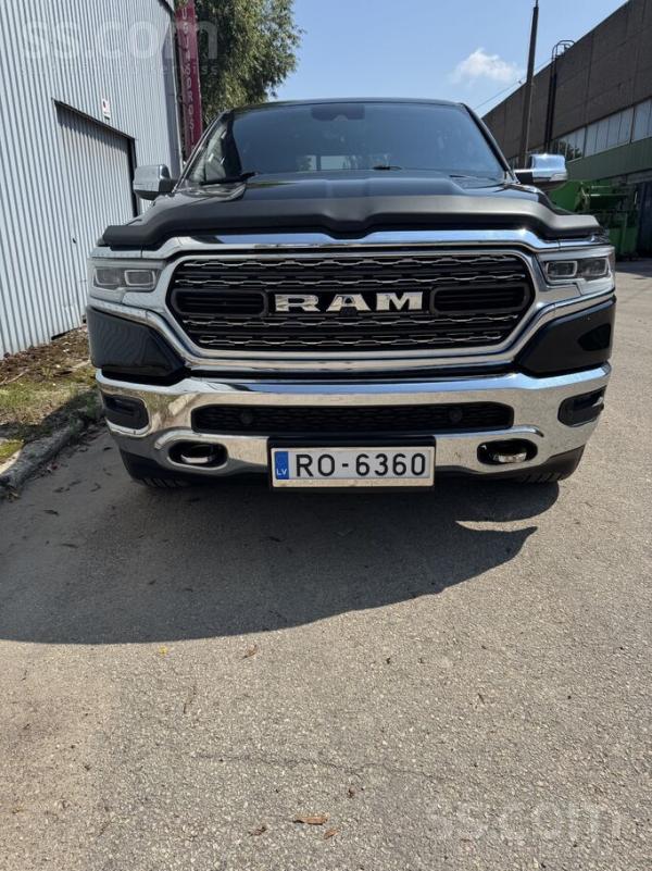 Додж РАМ 2020 в Рига на AUTOMOTO.COM.LV Черный Додж РАМ 2020 в Рига, объемом двигателя 5.70 л и пробегом 85 тыс. км за 42000 €, фото 1 на AUTOMOTO.COM.LV