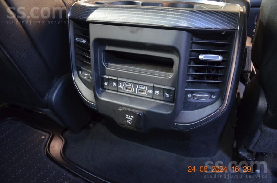 Melns Dodge RAM 2020 Rīga, ar dzinēja tilpumu 5.70 L un nobraukumu 85 tūkst. km par 42000 €, foto 7 vietnē AUTOMOTO.COM.LV