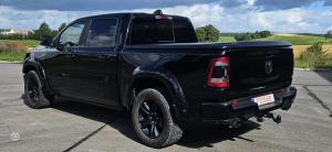 Black Dodge RAM 2020 in Plunge, with an engine capacity of 5.70 L and mileage of 59 thousand km for 45375 €, photo 8 on AUTOMOTO.COM.LV