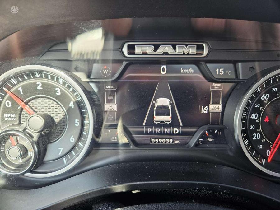 Black Dodge RAM 2020 in Plunge, with an engine capacity of 5.70 L and mileage of 59 thousand km for 45375 €, photo 12 on AUTOMOTO.COM.LV
