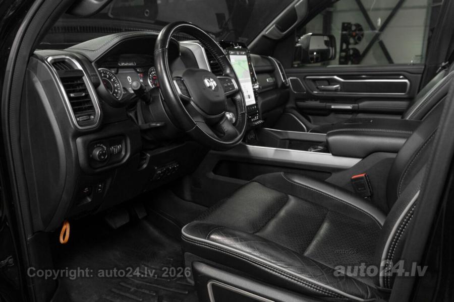 Melns Dodge RAM 2022 Rīga, ar dzinēja tilpumu 3.60 L un nobraukumu 30 tūkst. km par 55500 €, foto 9 vietnē AUTOMOTO.COM.LV